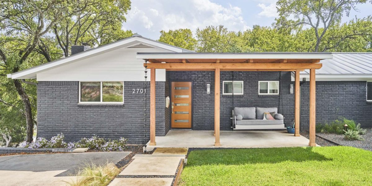 Ranch Style House With Porch